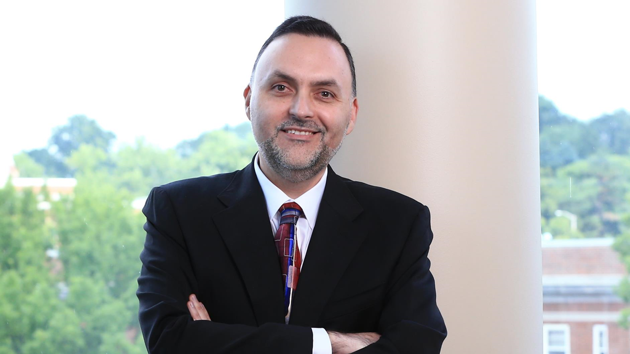 Etiquette for fun and profit - Newsroom | University of St. Thomas