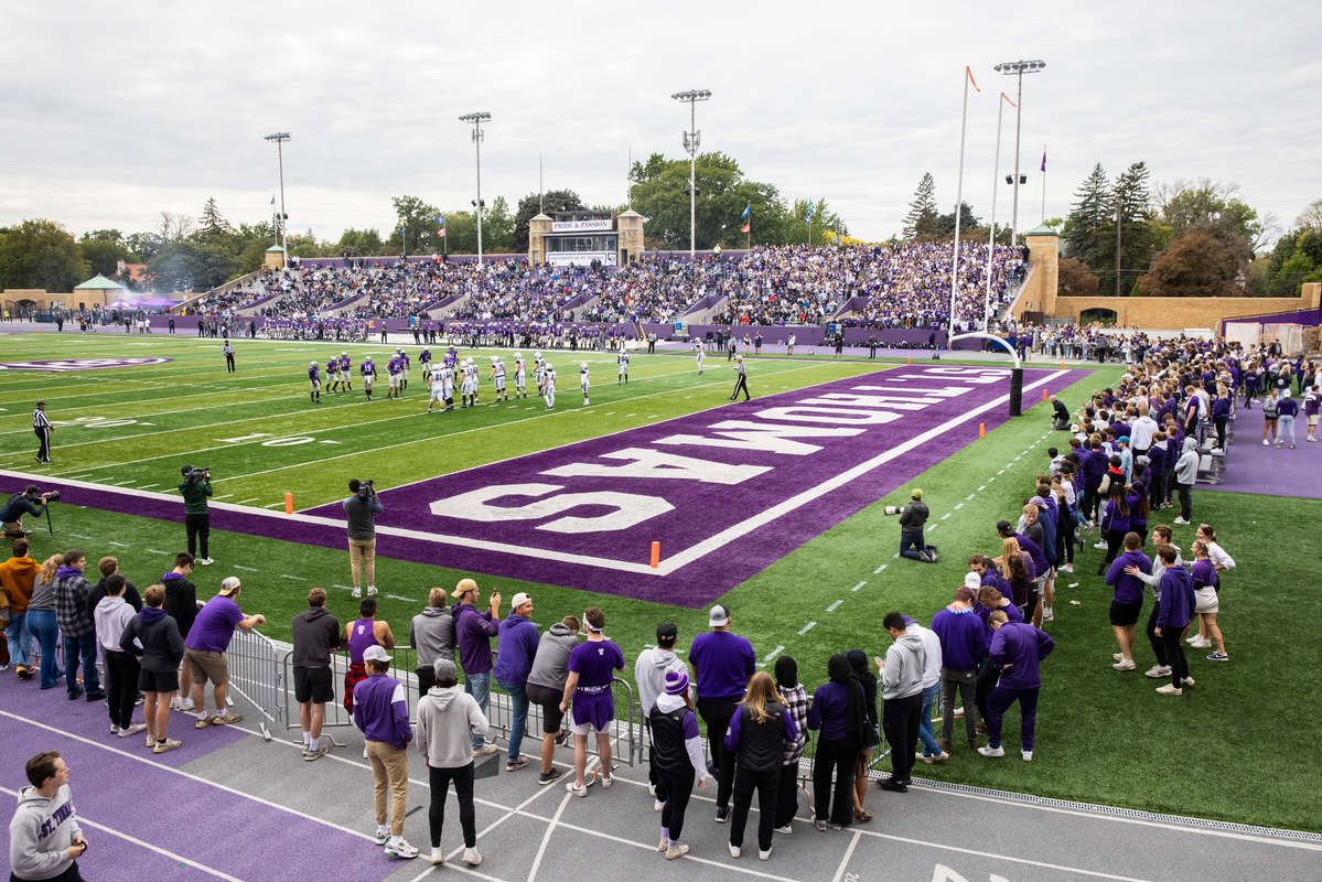Tommies Shine in First D-I Football Home Game - Newsroom | University ...