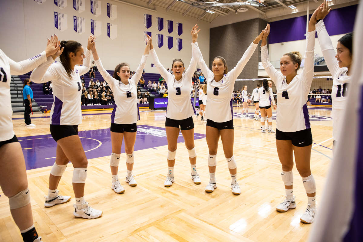 Tommie Volleyball Makes First D-I Home Match a Win - Newsroom ...