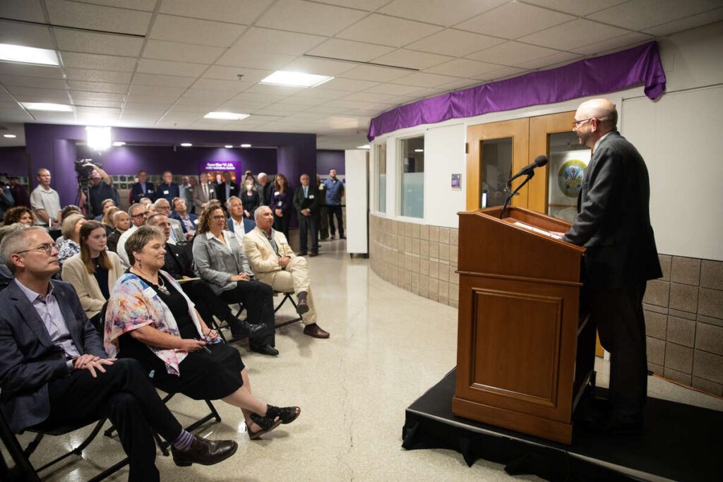 Veterans Resource Center Renamed in Dedication Ceremony - Newsroom ...