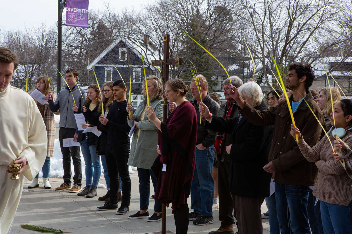 Celebrating Holy Week: From Palm Sunday to Easter - Newsroom ...