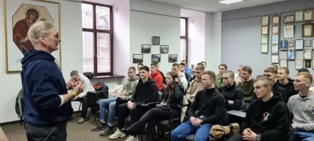 Former USAF Fighter Pilot and St. Thomas Alumnus Aids Ukrainian ...
