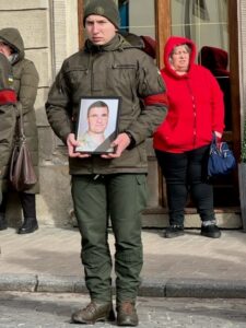 Former USAF Fighter Pilot and St. Thomas Alumnus Aids Ukrainian Refugees - Newsroom | University ...