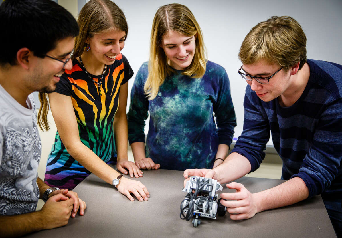 Supporting Diversity in Engineering - Newsroom | University of St. Thomas