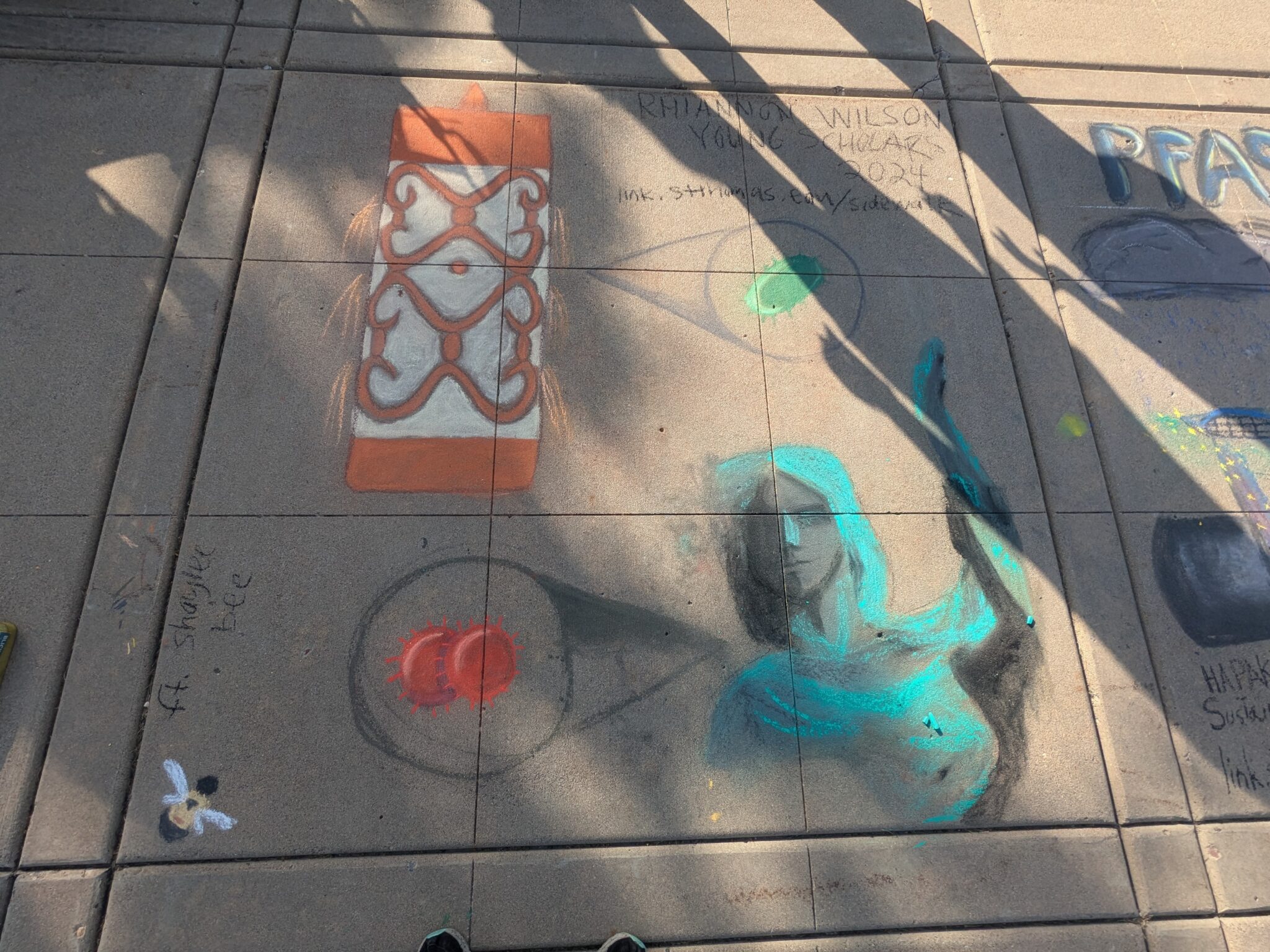 St. Thomas Students Decorate Campus Sidewalks With Chalk Art to ...