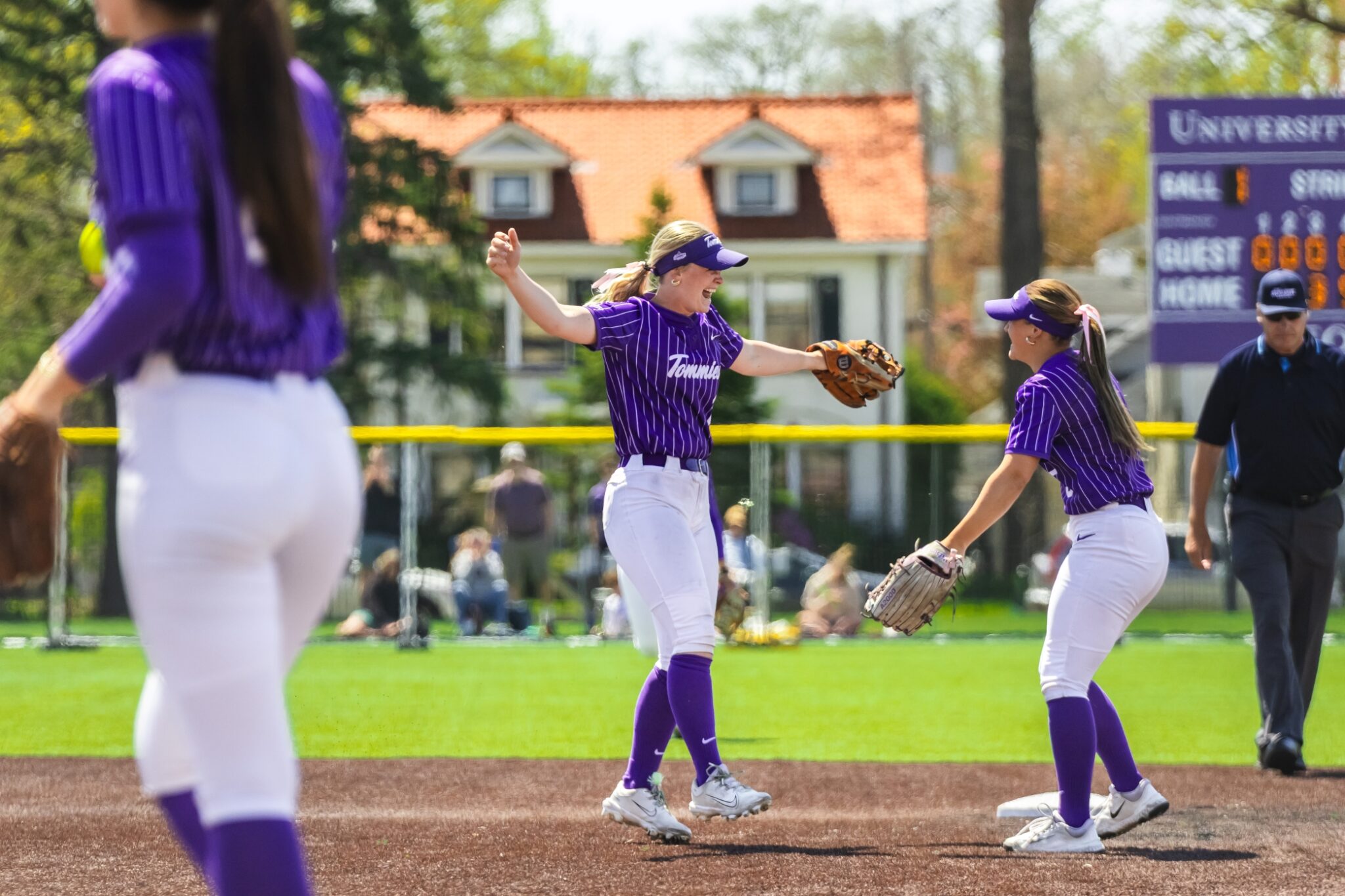 Sights and Sounds: St. Thomas Softball Earns Summit League Championship ...