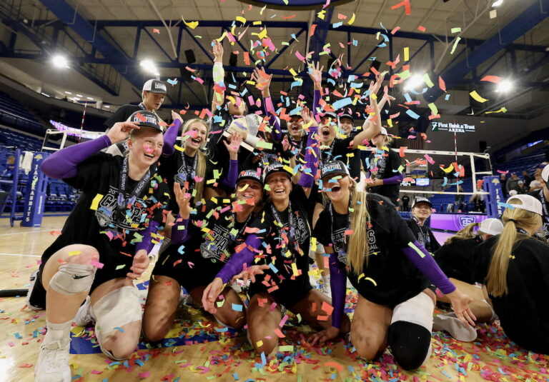 New Arena at St. Thomas Will Welcome First Fans With Fall Hockey ...