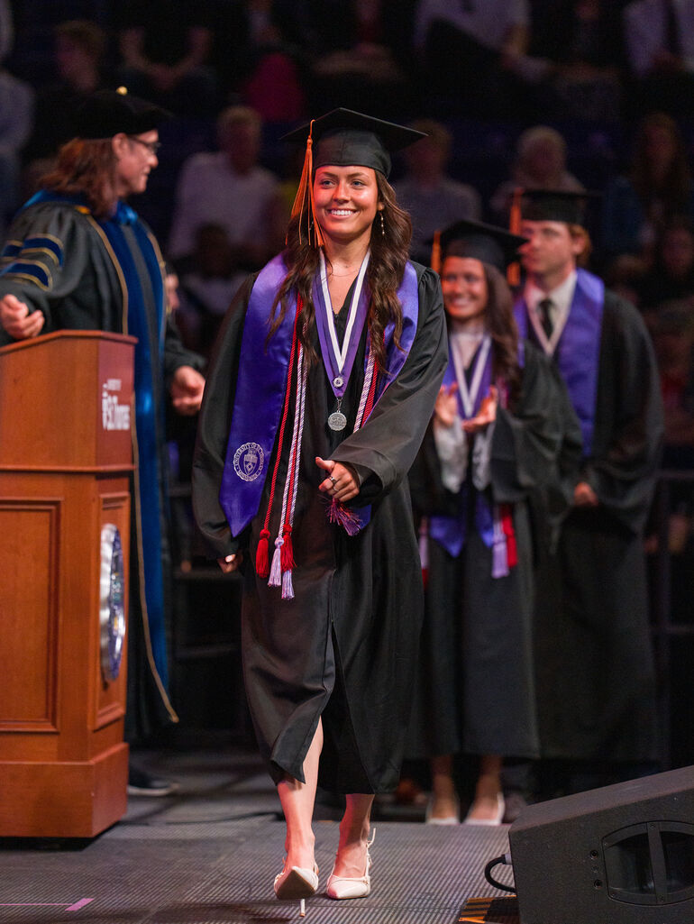 Twin Nursing Graduates to Start Careers at Mayo Clinic - Newsroom ...